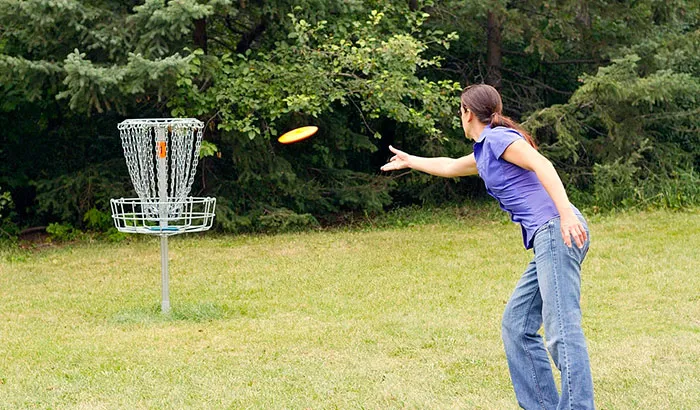 The Best Disc Golf Discs for Beginners in 2023